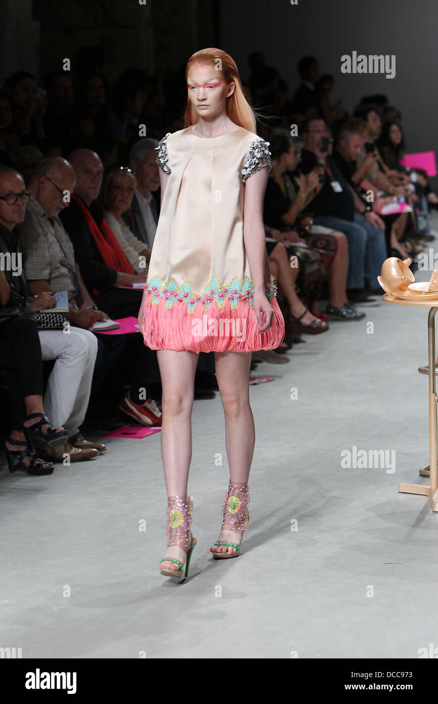 Manish Arora - Paris Fashion week - Prêt à Porter Printemps été 2012 ...