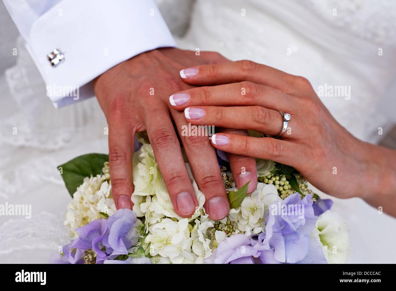 Weding rings hi-res stock photography and images - Alamy