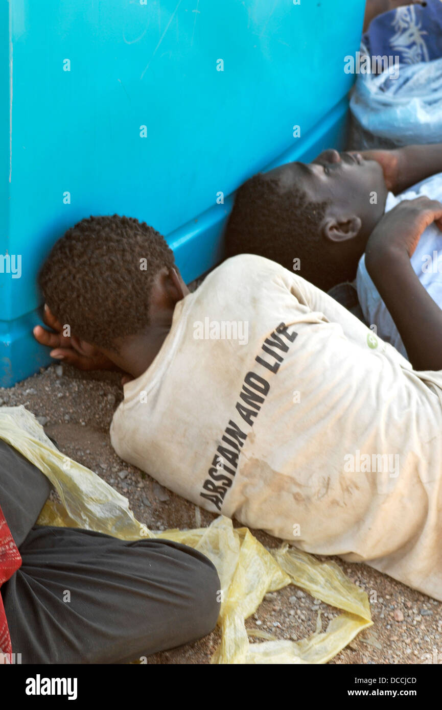 Homeless children south africa hi-res stock photography and images - Alamy