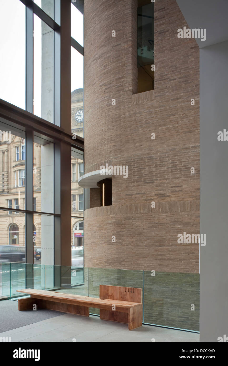 Long millgate hi-res stock photography and images - Alamy