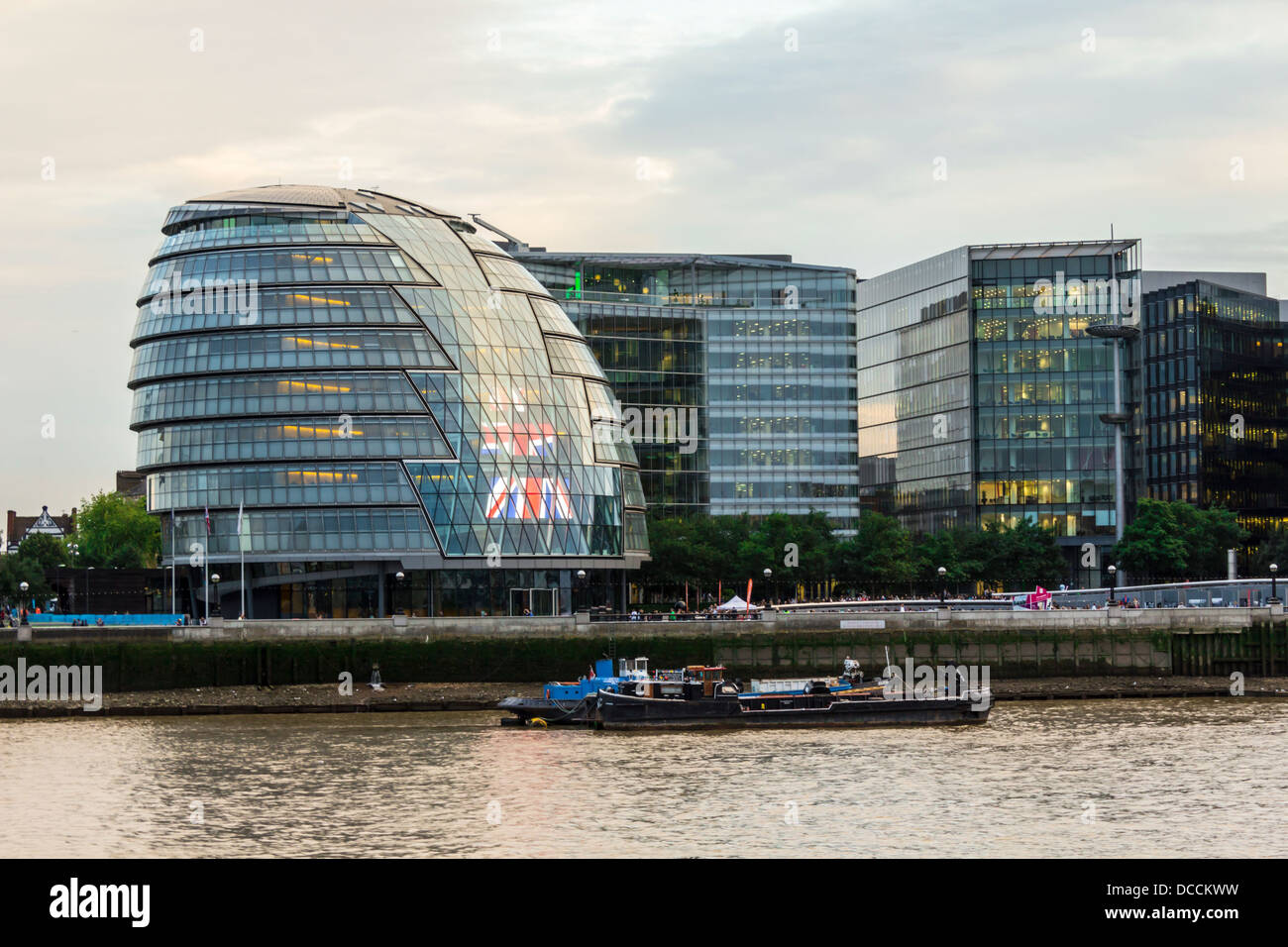 London assembly city hall london hi-res stock photography and images ...