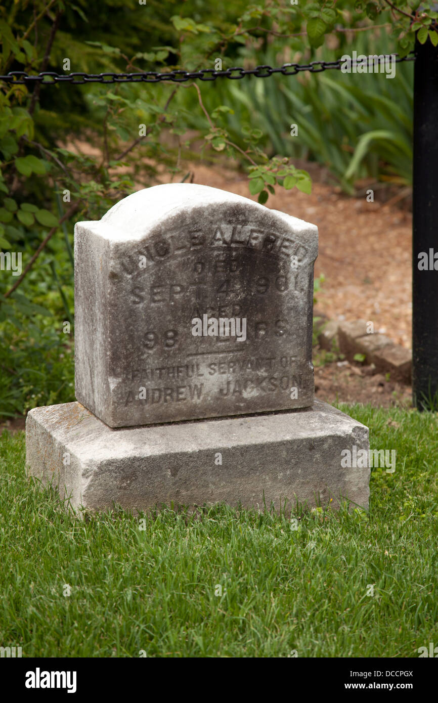The Grave of Uncle Alfred a slave at the Hermitage the plantation home ...