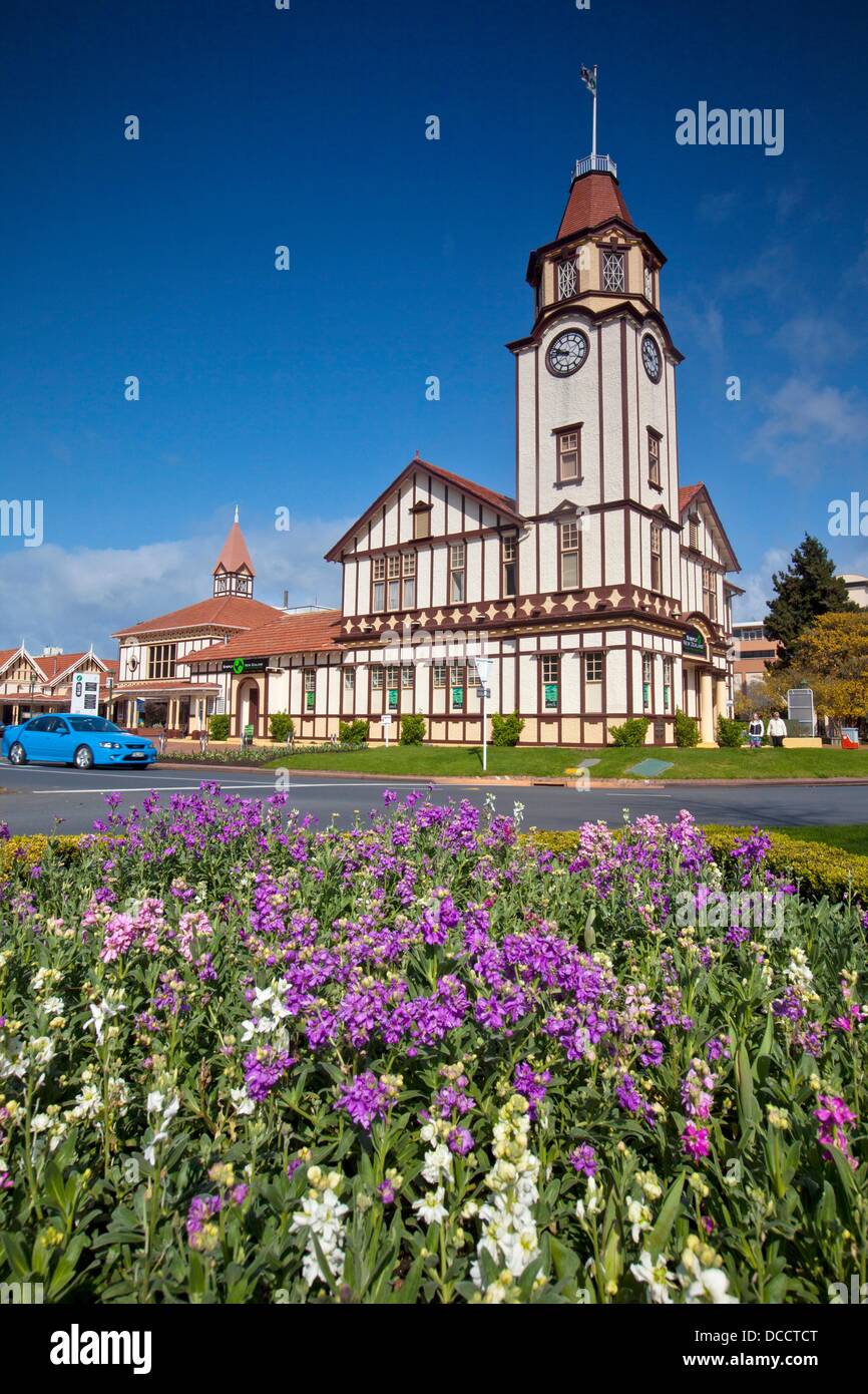 Rotorua fenton street High Resolution Stock Photography and Images - Alamy