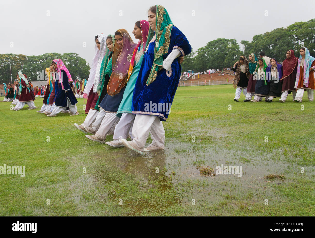 Srinagar, Indian Administered Kashmir 15th AUGUST 2013. School children perform during a ...