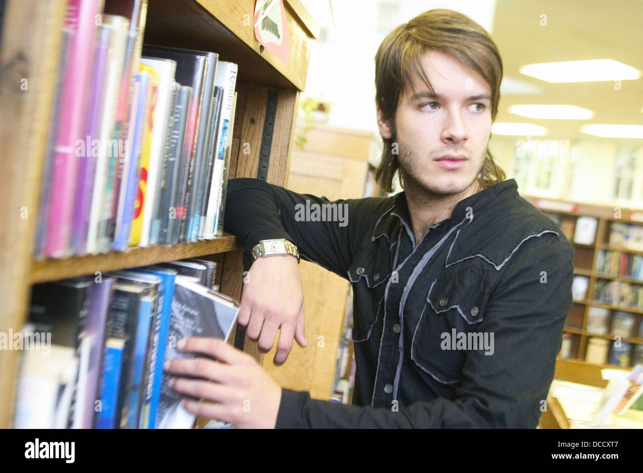 Picking off shelf High Resolution Stock Photography and Images - Alamy