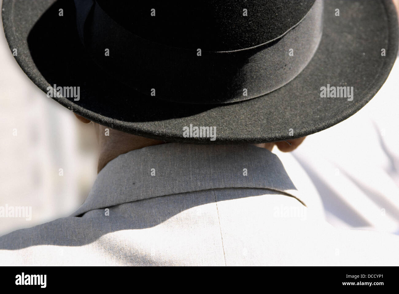 Man from behind hat hi-res stock photography and images - Alamy