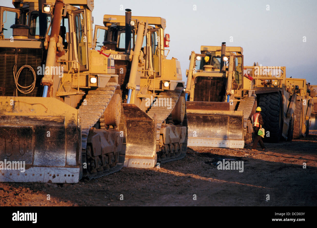 Bulldozer Clearing Land Stock Photos & Bulldozer Clearing Land Stock ...