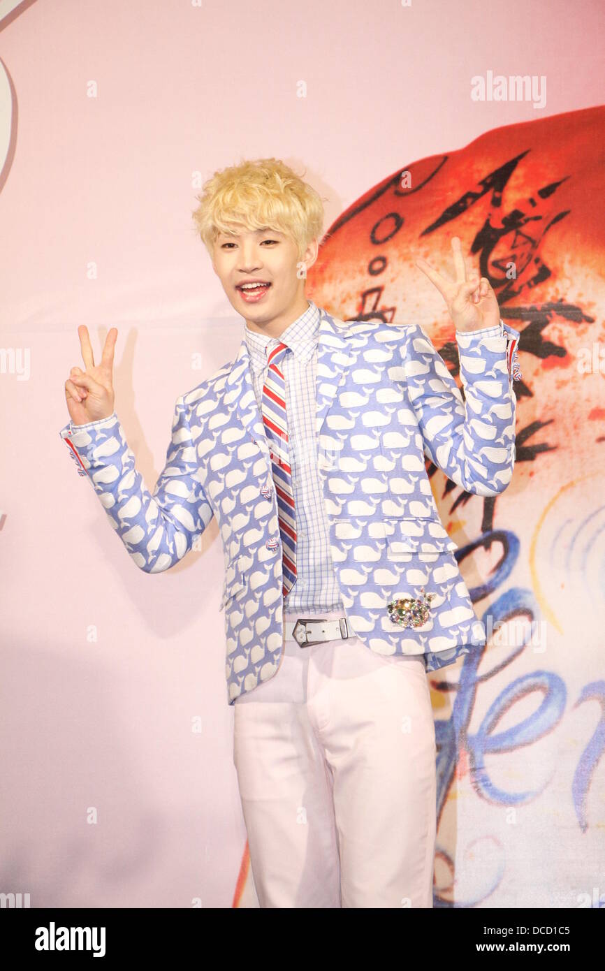 Taipei, Taiwan. 13th Aug, 2013. Member of SJ-M, Korean singer HENRY ...