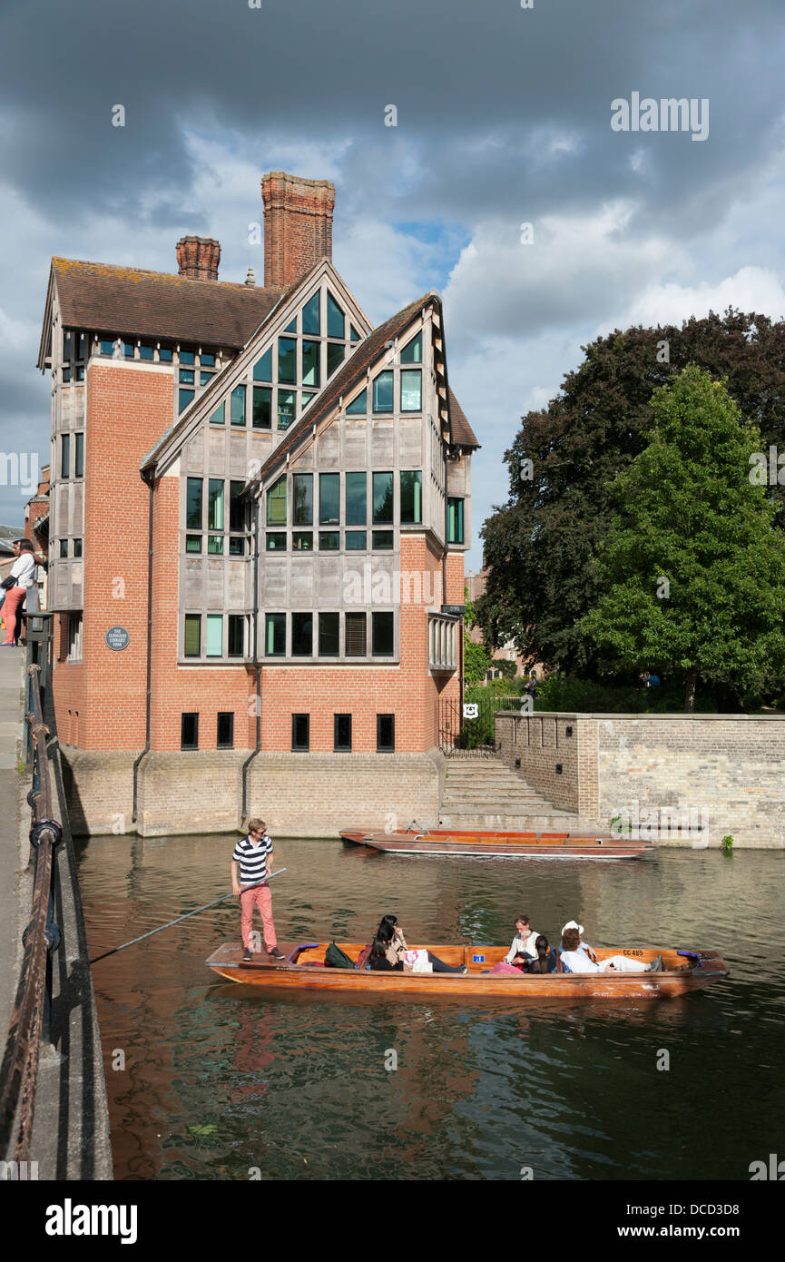 Library cambridge university hi-res stock photography and images - Alamy