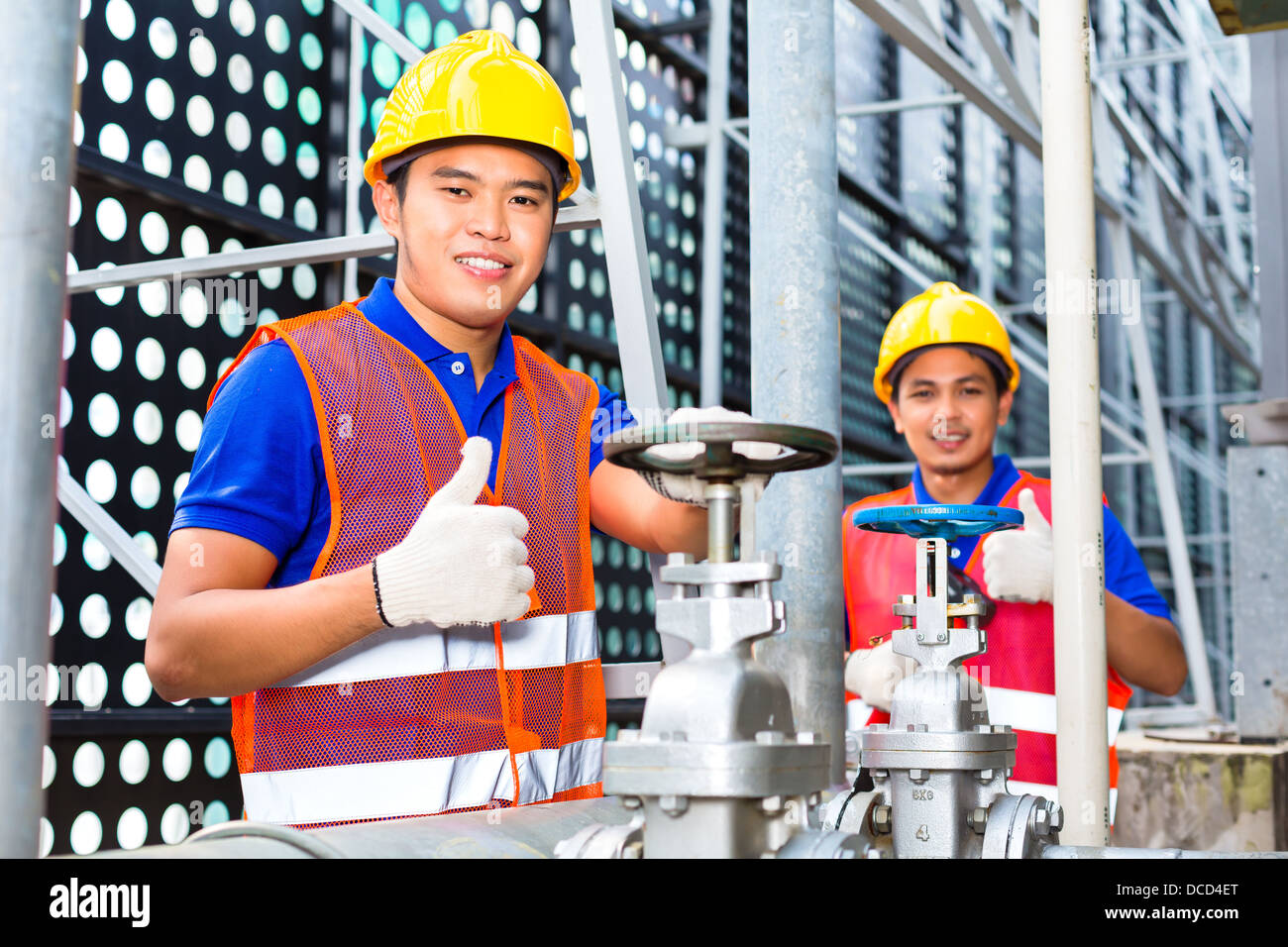 Pipeline valve site hi-res stock photography and images - Alamy