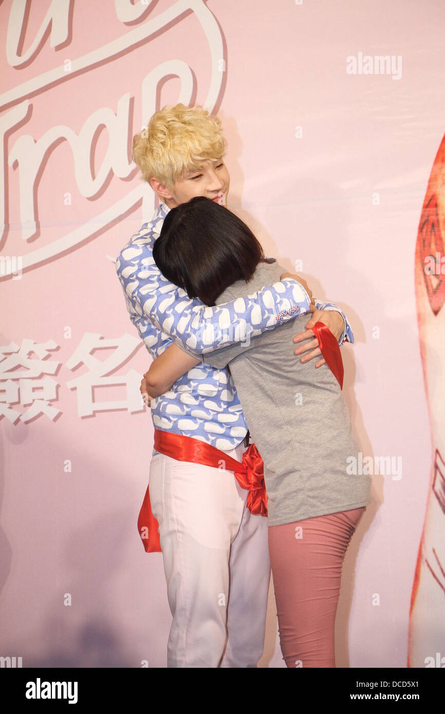 Taipei, Taiwan. 13th Aug, 2013. Member of SJ-M, Korean singer HENRY ...