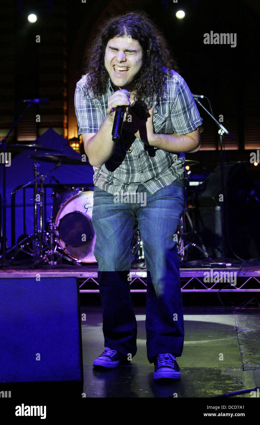 Aaron Lexi 'Autism Is Awesomism' concert to benefit The Miracle Project ...