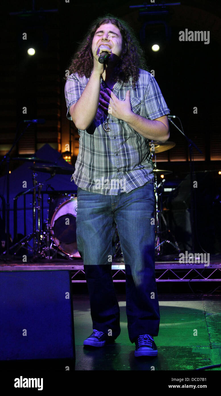 Aaron Lexi 'Autism Is Awesomism' concert to benefit The Miracle Project ...