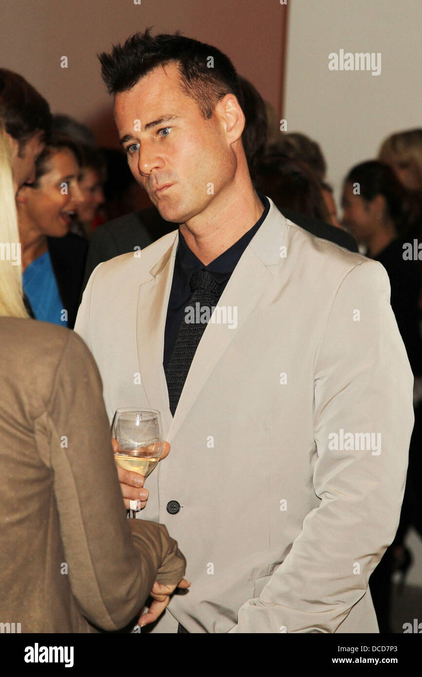 Tim Vincent Bottletop Full Circle Charity Auction at Howick Place ...