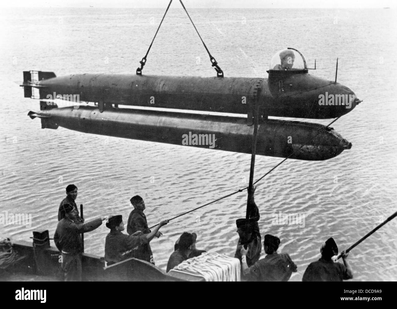 A manned torpedo, the so-called "one-man-torpedo" or "Neger", ist ...