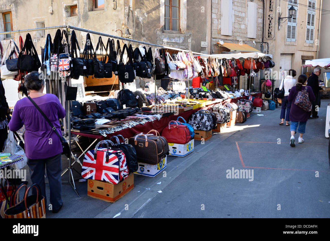 Apt market, , departement of Vaucluse - Luberon weekly market, France Stock Photo - Alamy