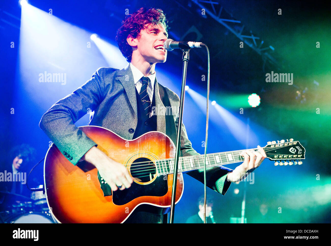 Charlie Fink of indie folk band Noah and The Whale perform at Rock City ...