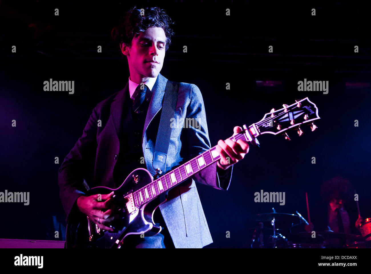 The indie folk band hi-res stock photography and images - Alamy