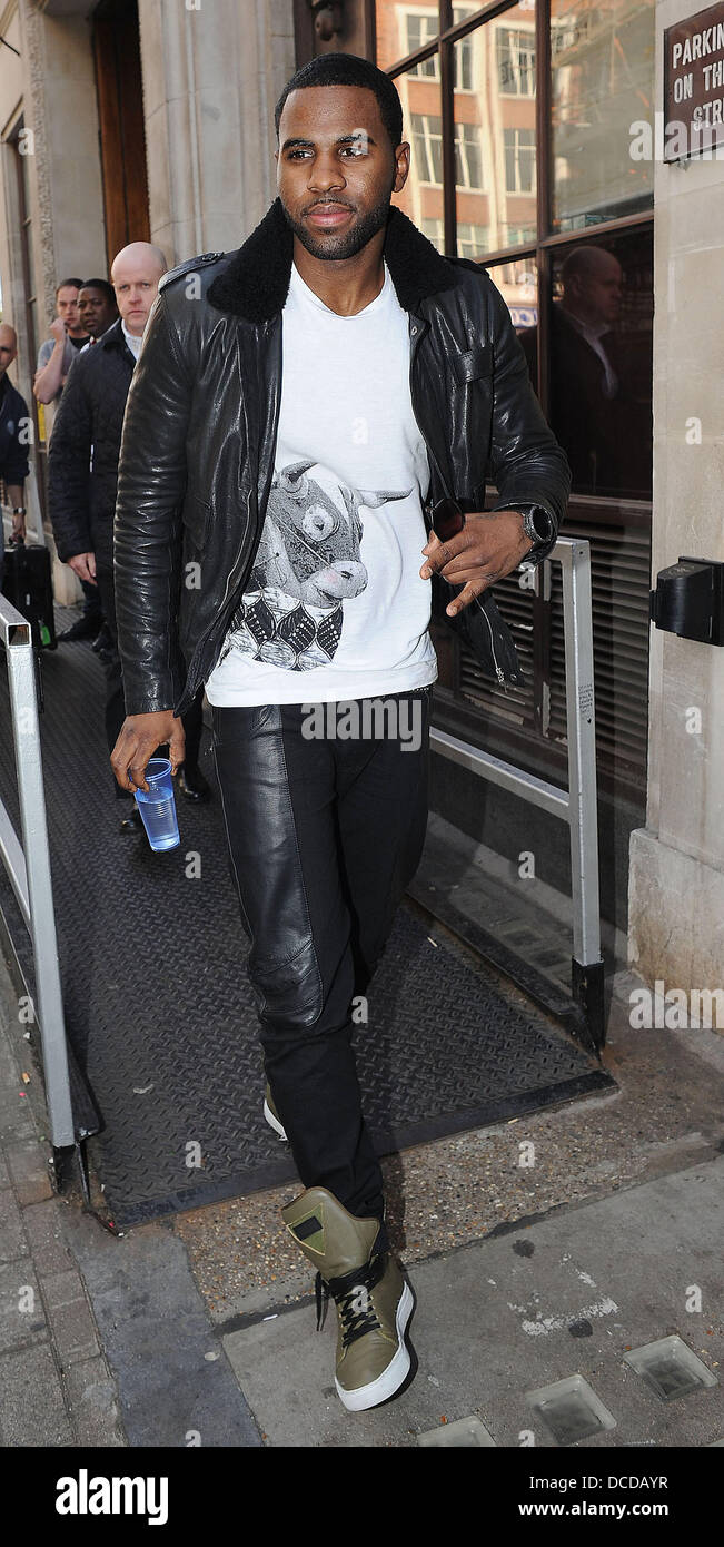 Jason Derulo leaves the Radio 1 studios. London, England - 06.10.11 ...