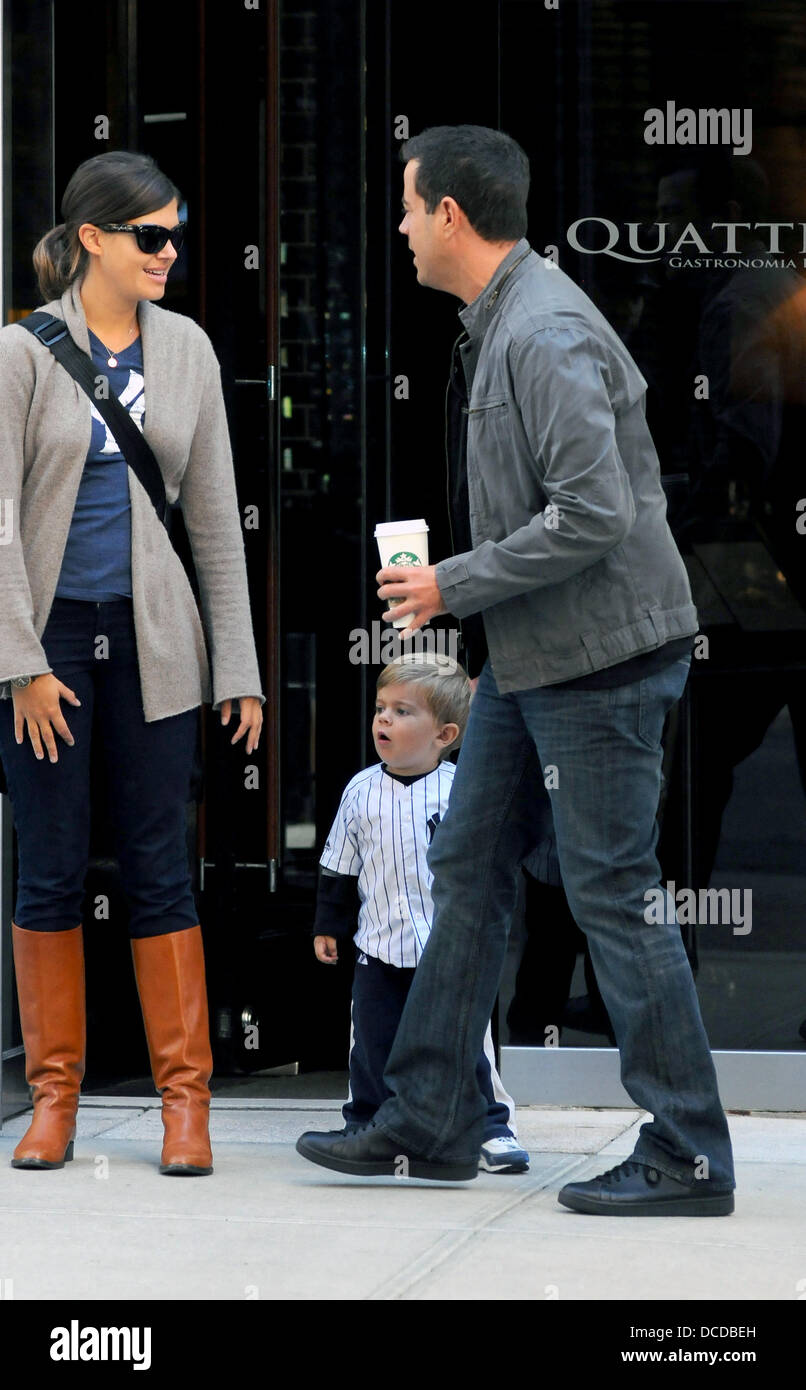 Carson daly with son jackson hi-res stock photography and images - Alamy