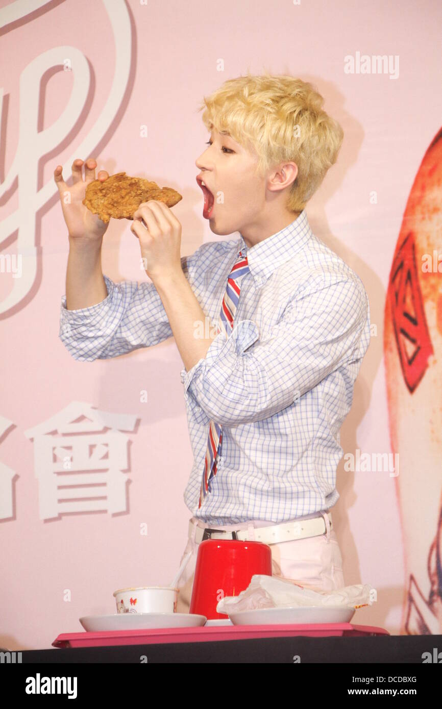 Taipei, Taiwan. 13th Aug, 2013. Member of SJ-M, Korean singer HENRY ...