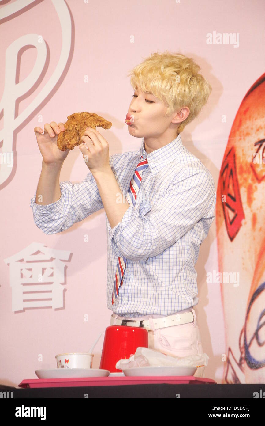 Taipei, Taiwan. 13th Aug, 2013. Member of SJ-M, Korean singer HENRY ...