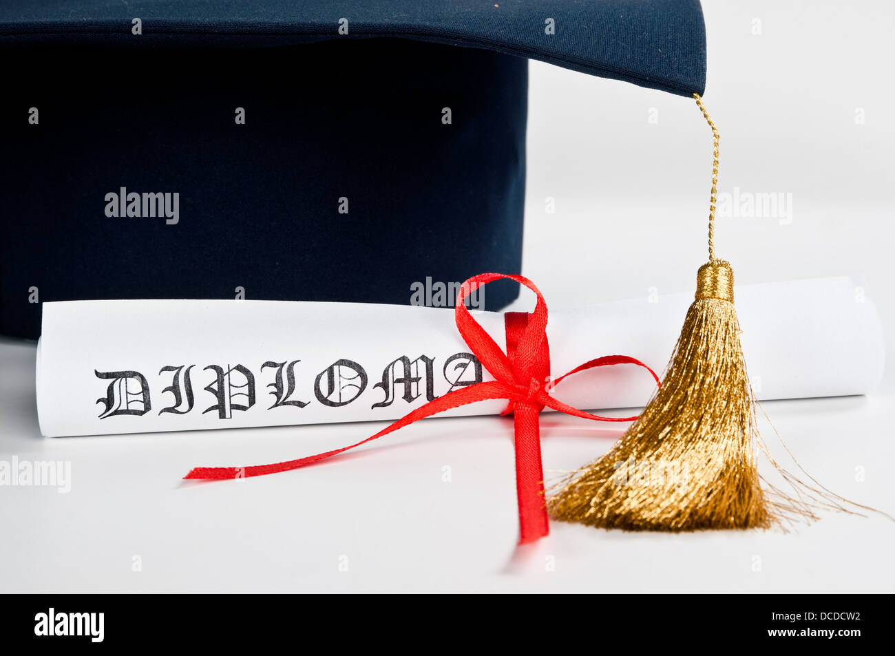 Graduation hat and Diploma Stock Photo - Alamy