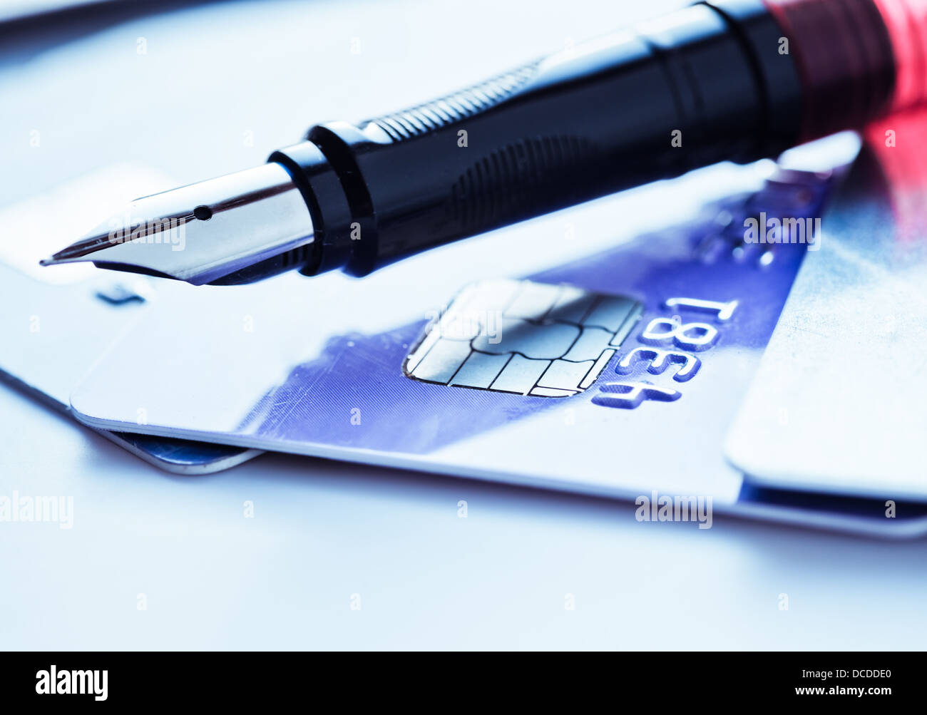 Credit card and pen Stock Photo - Alamy