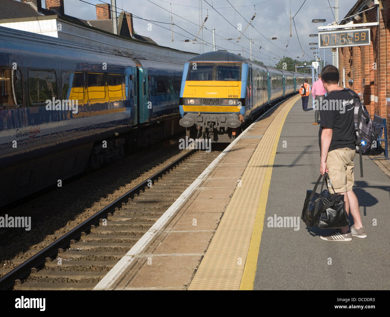 Train arriving platform Manningtree railway station, Essex, England ...