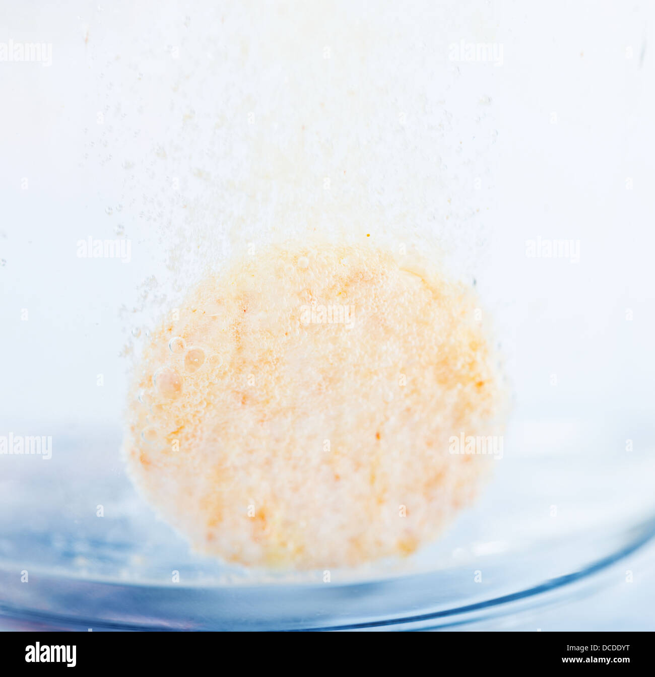 Tablet Dissolving High Resolution Stock Photography and Images - Alamy