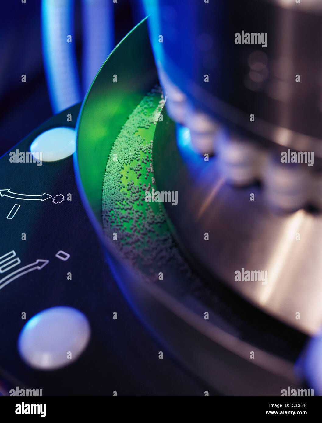 Time release tablet hi-res stock photography and images - Alamy