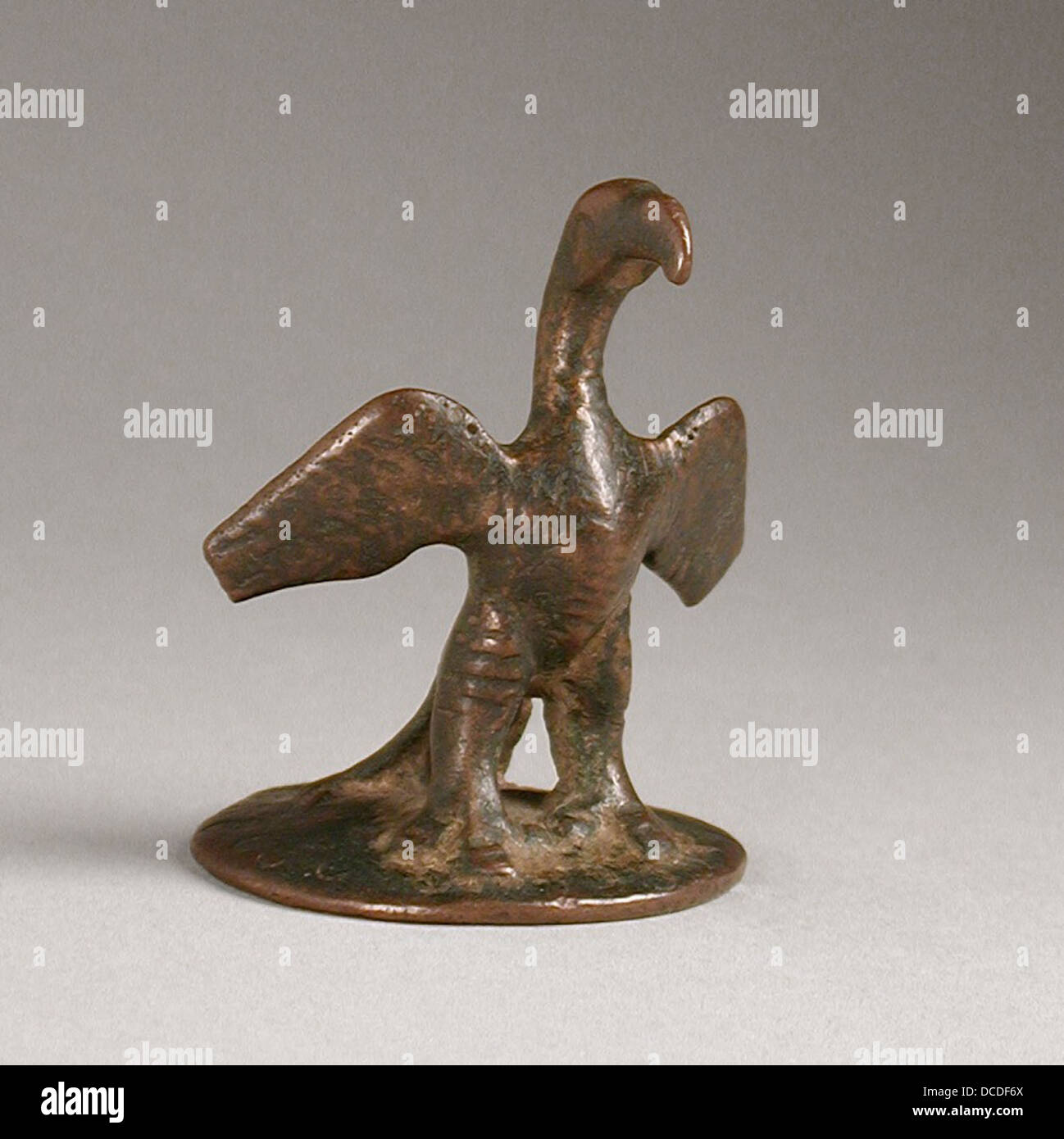 This lamp lid, part of the collection at the Los Angeles County Museum ...