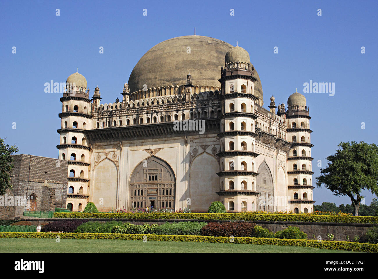 Gol Gumbaz Bijapur High Resolution Stock Photography and Images - Alamy
