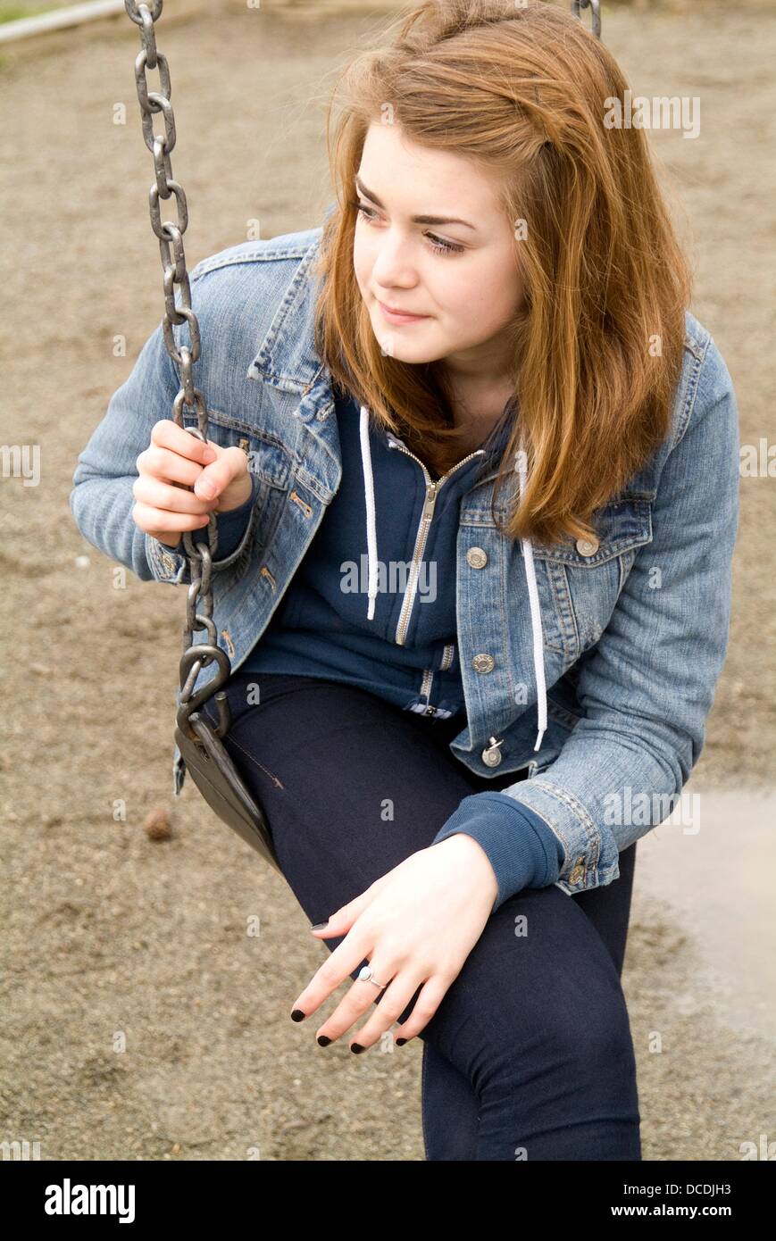 14 year old girl thinking hi-res stock photography and images - Alamy