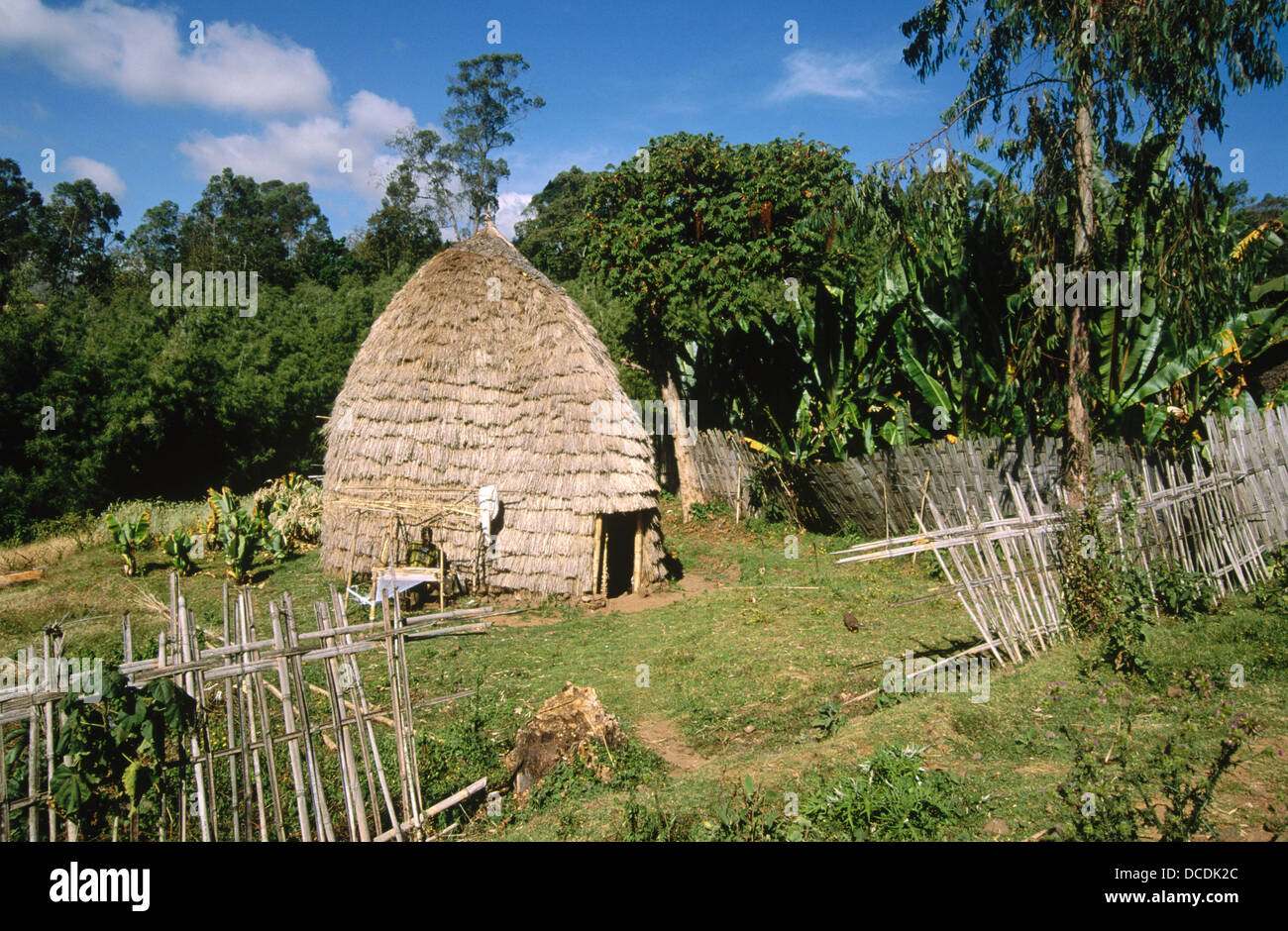 Dorze dwelling hi-res stock photography and images - Alamy