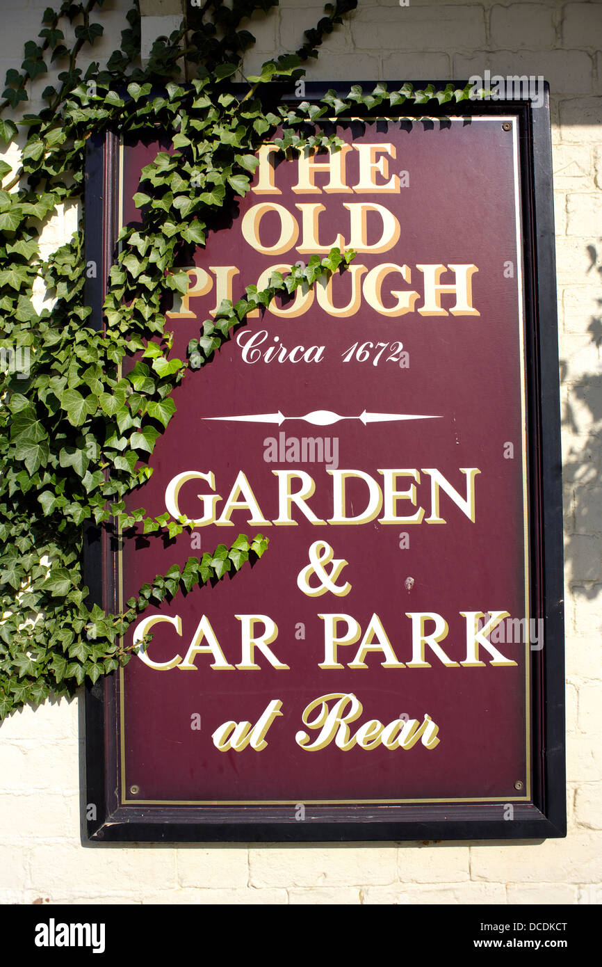 The plough pub sign hi-res stock photography and images - Alamy