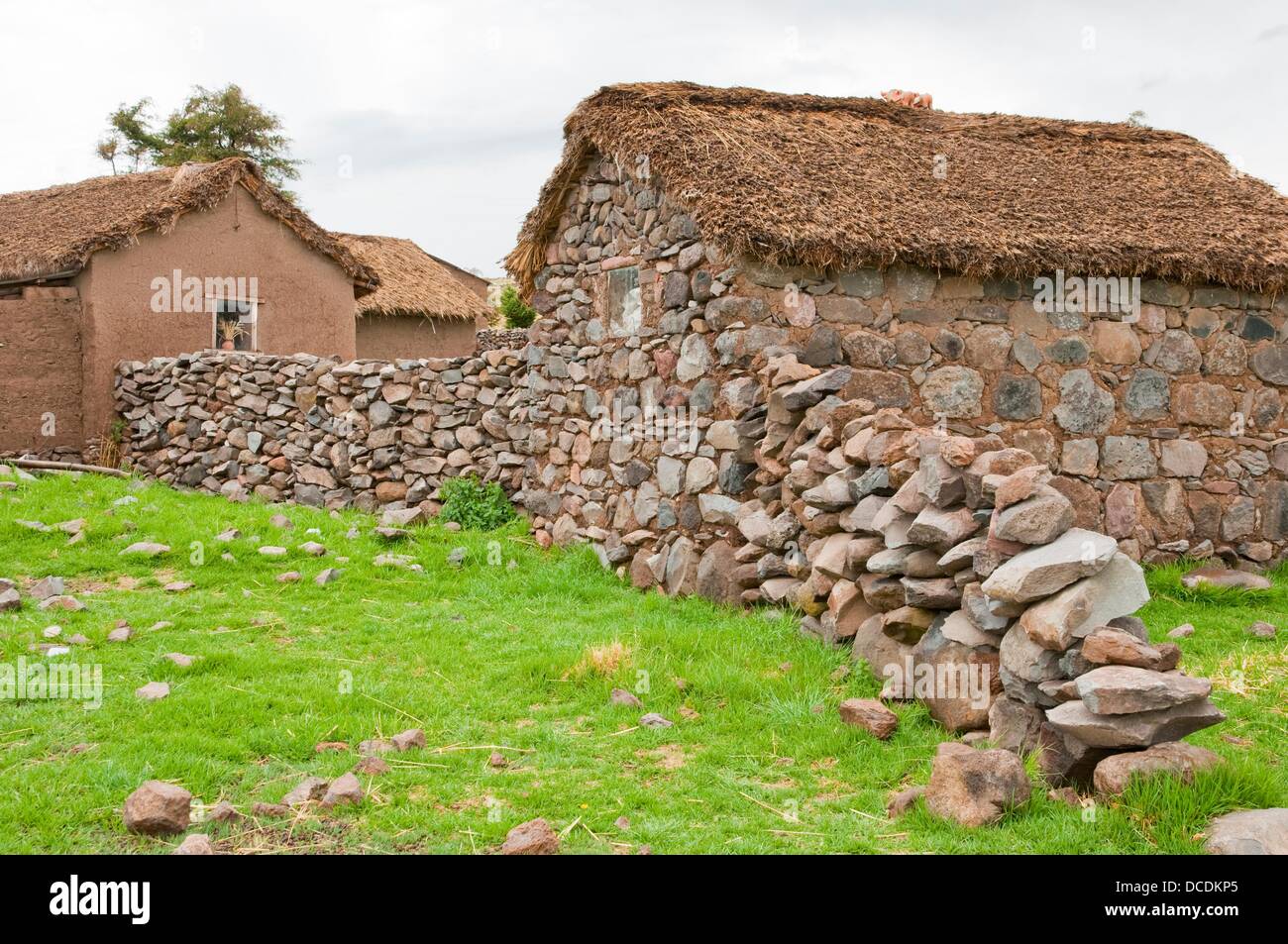 Peruvian country hi-res stock photography and images - Alamy
