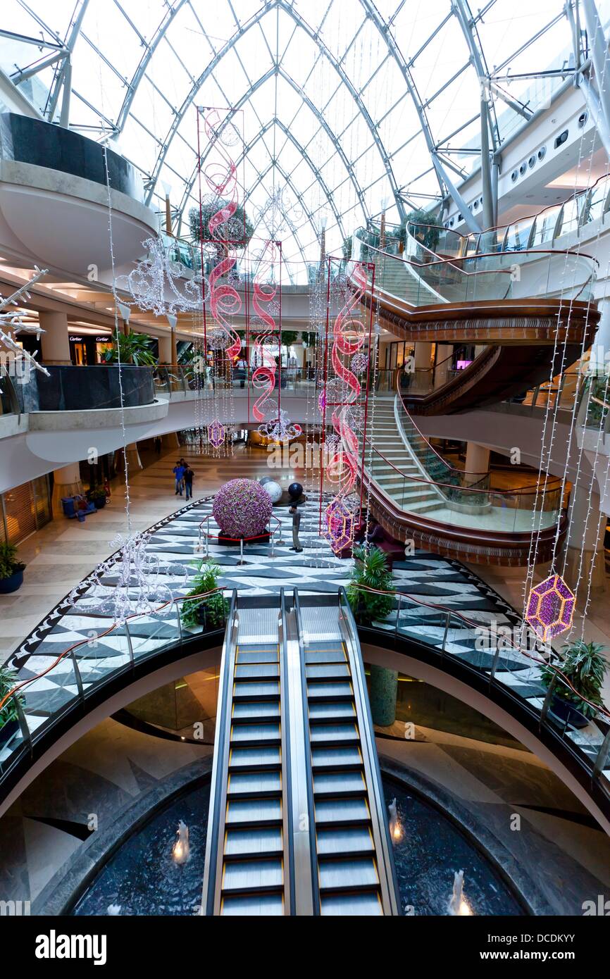 Burjuman Mall Dubai High Resolution Stock Photography and Images - Alamy