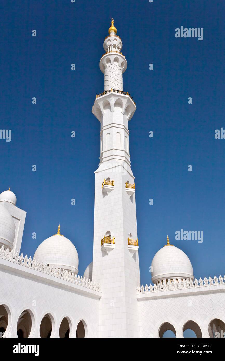 Exterior Domes Arches And Minarets Of The The Sheikh Zayed Grand