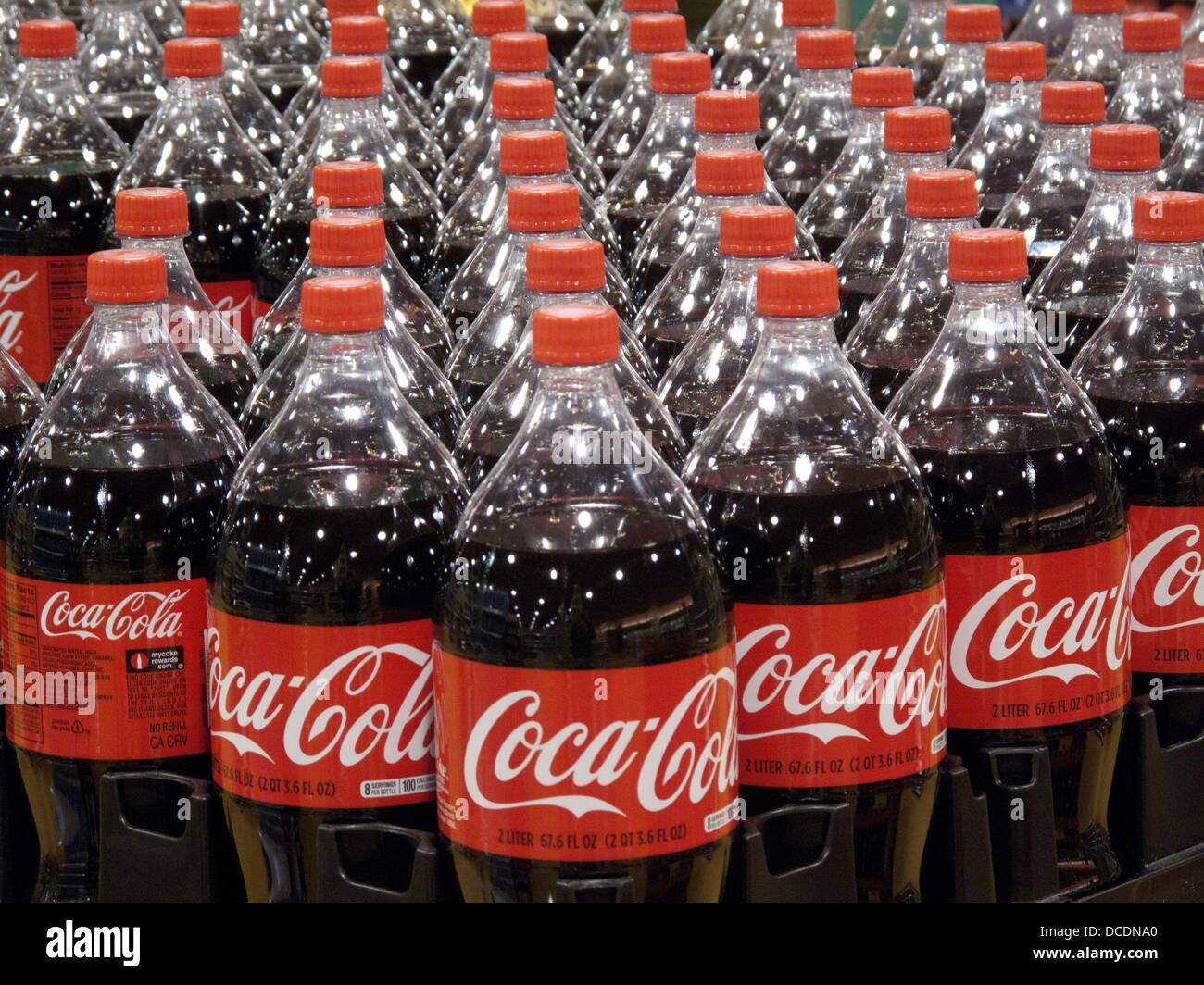 Coca cola logo hi-res stock photography and images - Alamy