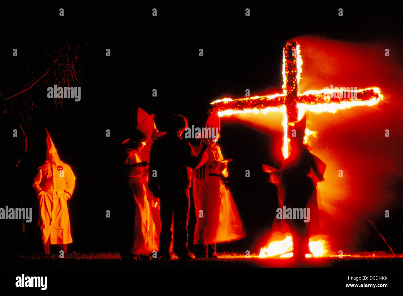Ku klux klan burning cross hi-res stock photography and images - Alamy