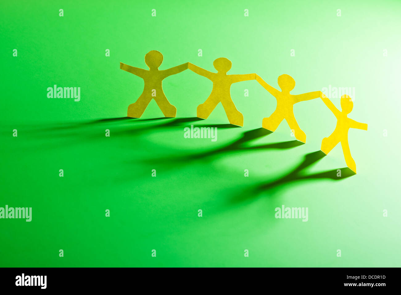 Paper people in teamworking hi-res stock photography and images - Alamy