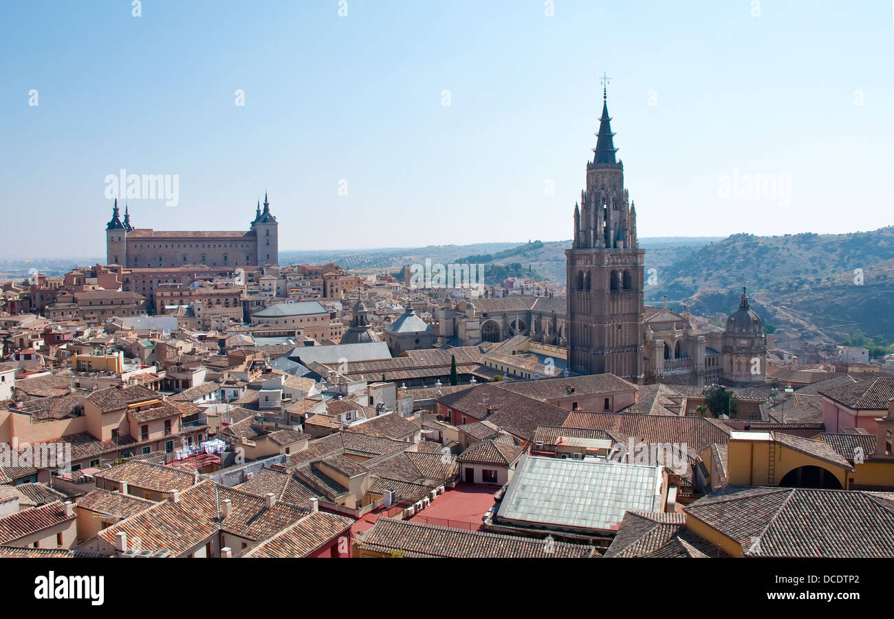 Library of the cathedral of toledo hi-res stock photography and images ...