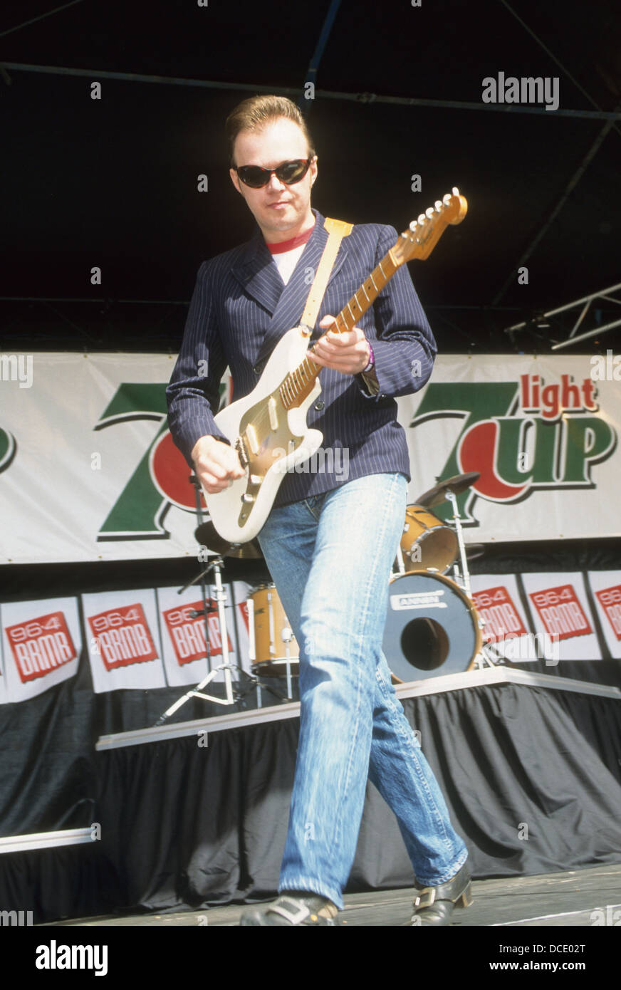 EDWYN COLLINS Scottish rock musician in 1995 Stock Photo - Alamy