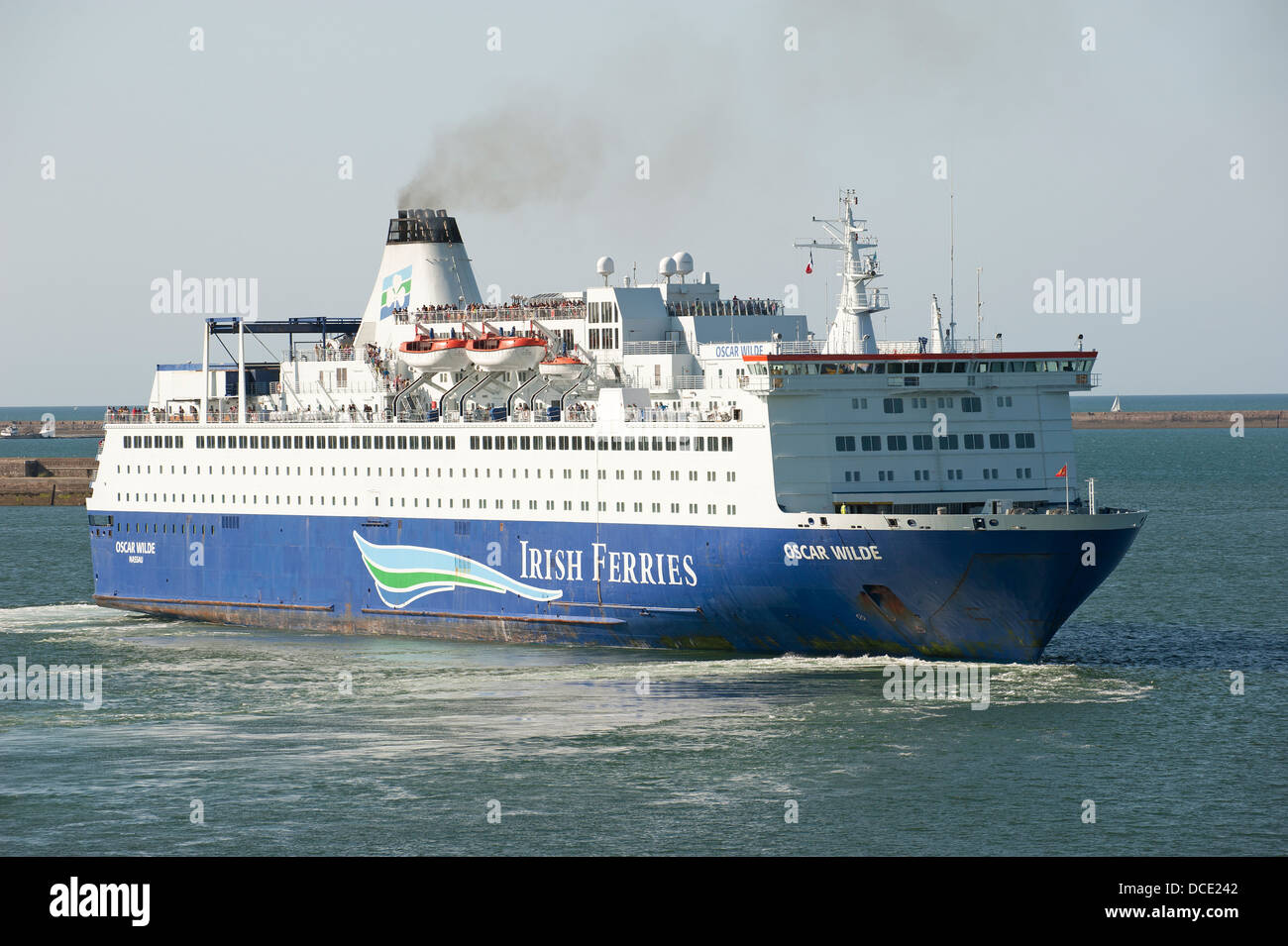Oscar Wilde ferry using bow booster to manoeuvre out of Cherbourg ...