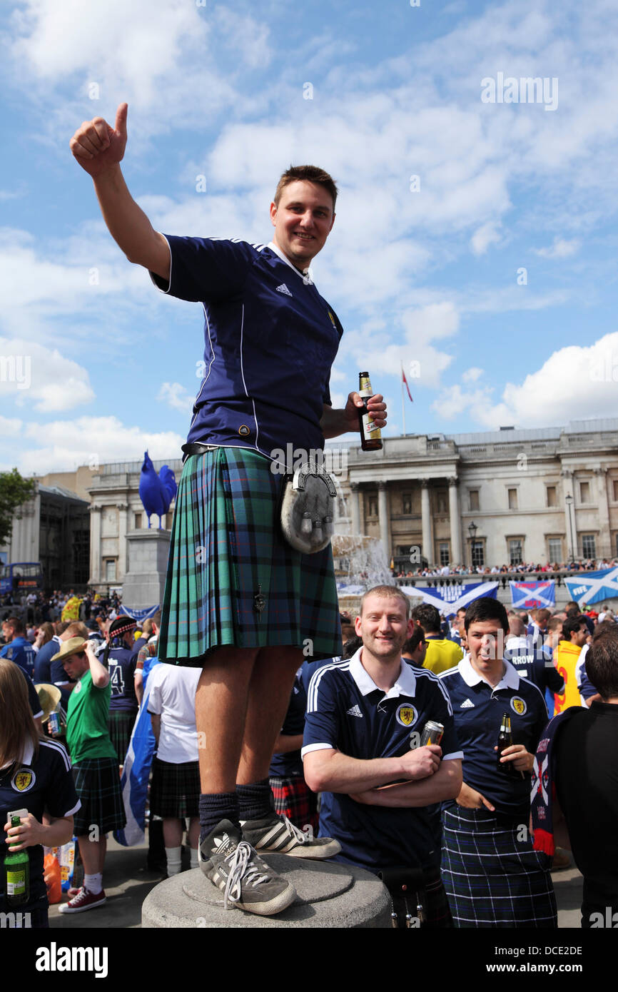 London, UK. 14th Aug, 2013. Scottish football fans at Trafalgar Square ...