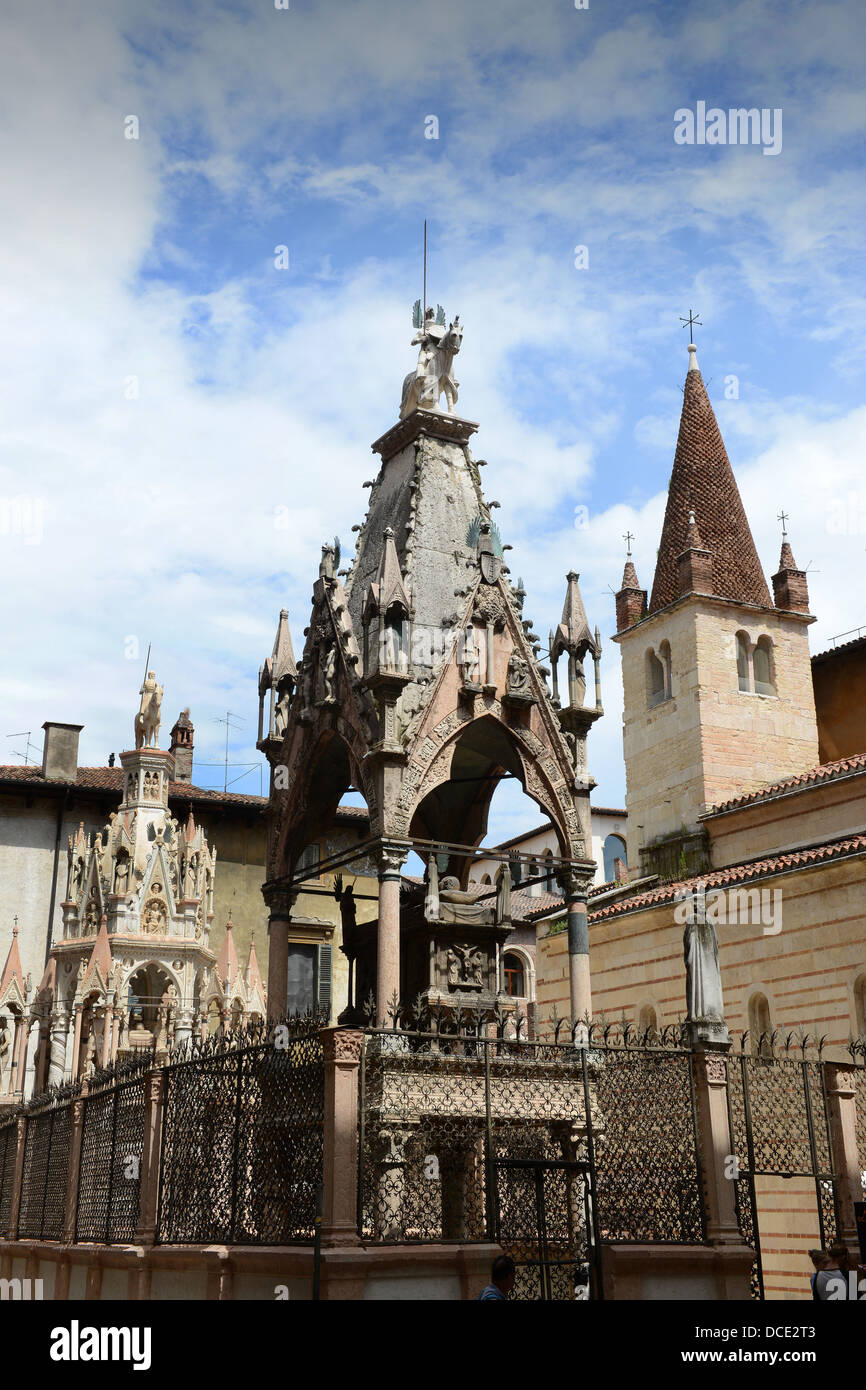 Scaligeri tombs hi-res stock photography and images - Alamy