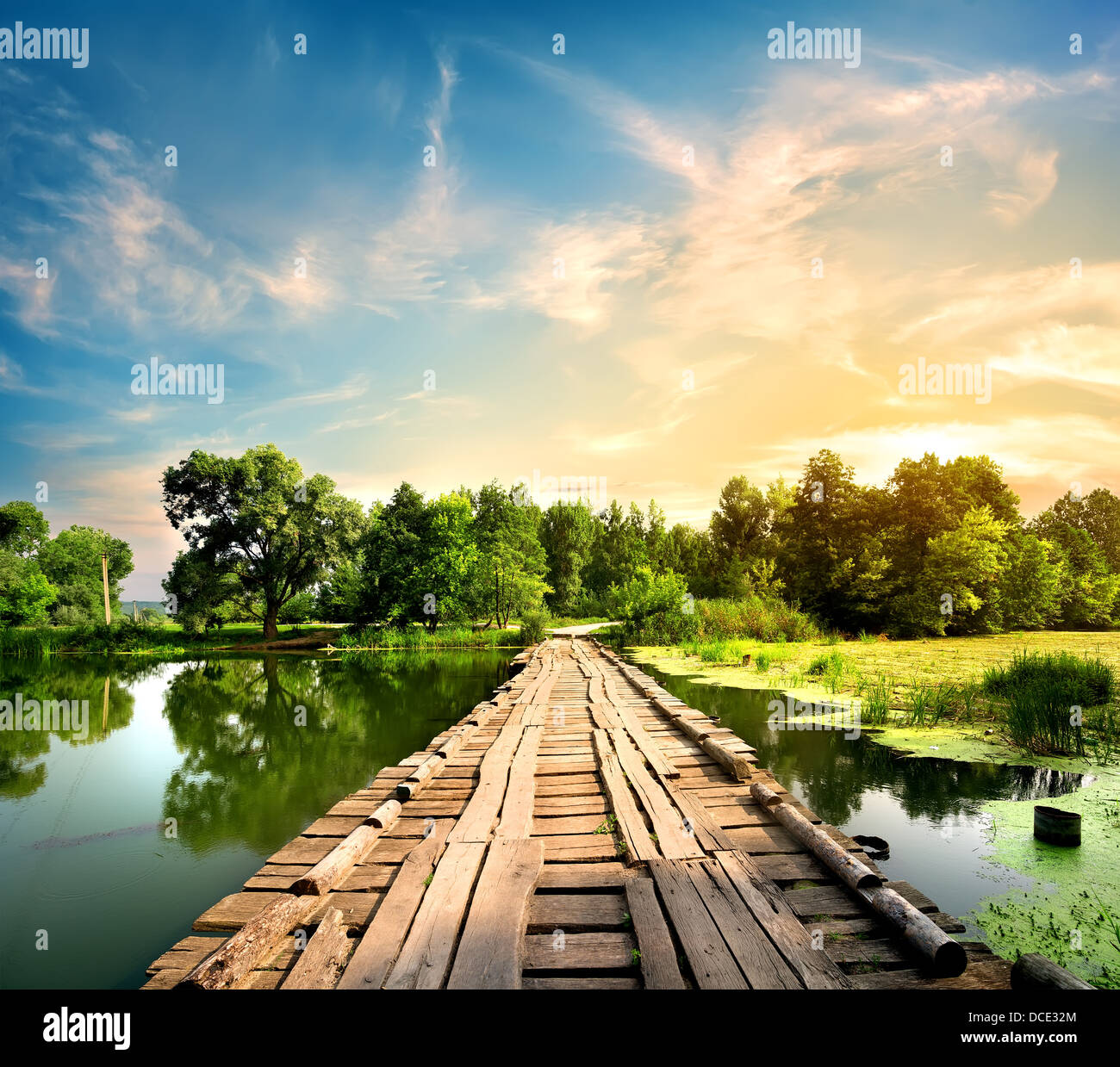 Old bridge in wood hi-res stock photography and images - Alamy