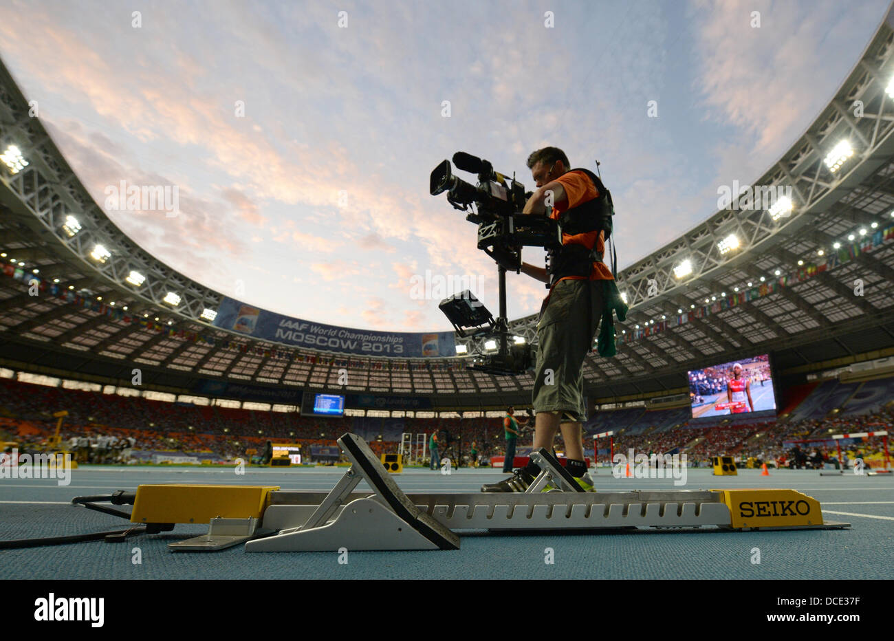 Operator kamera hi-res stock photography and images - Alamy