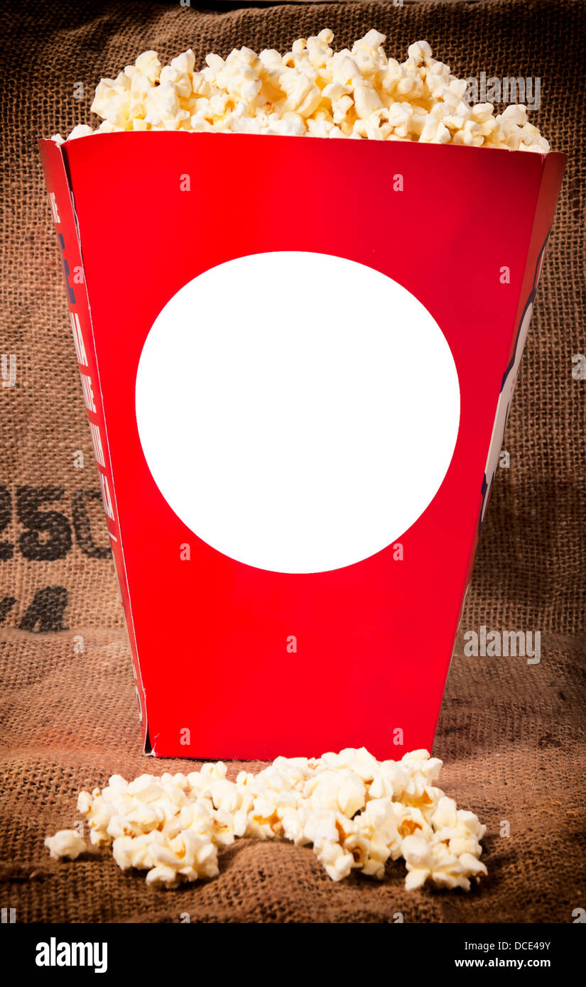Pop corn box with blank space in the middle Stock Photo - Alamy